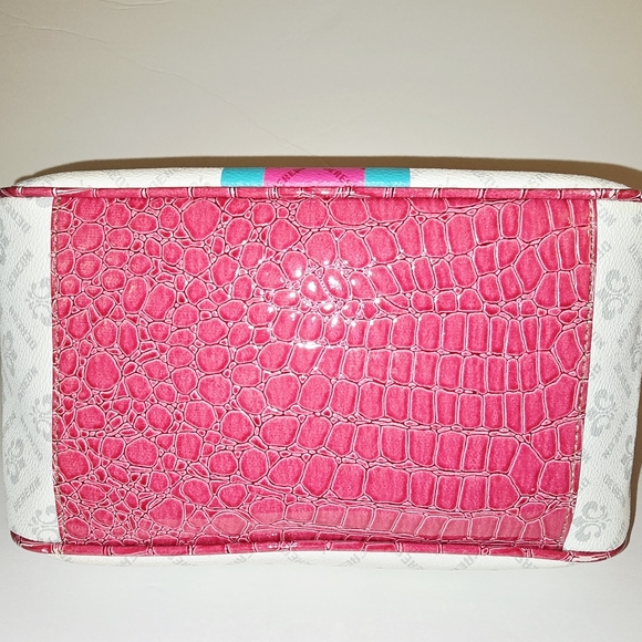 Dereon | Bags | Dereon Pink And White Hobo Bag With Signature Style ...
